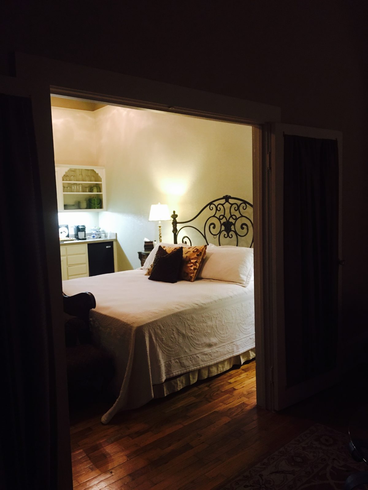 Decatur Town Square - Decatur Texas - Courthouse Suites